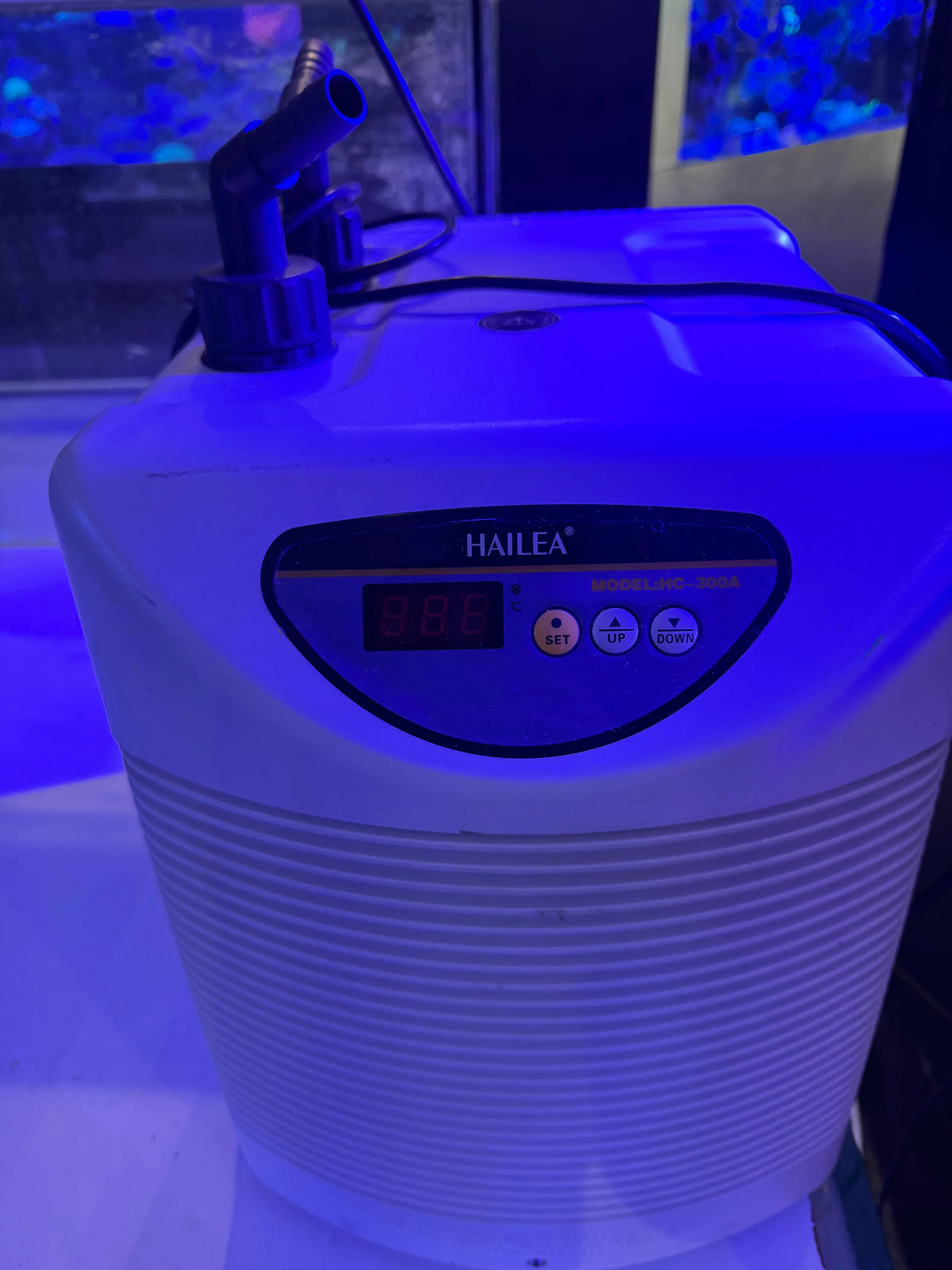 Second Hand Hailea 300 Aquarium Chiller 1/4HP — Ocean Reefs Marine ...